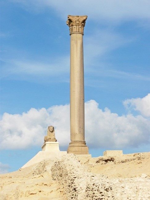Colonne de Pompée Alexandria – Tech travel | Agence de voyages à Lausanne